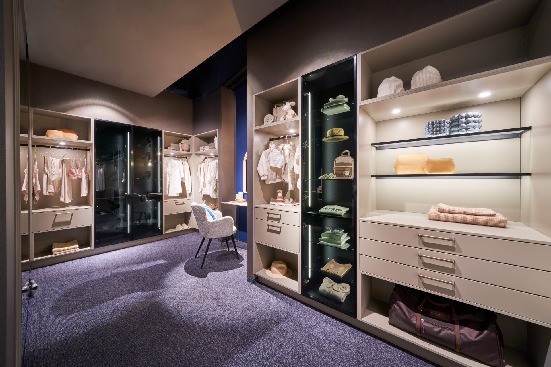 Comment bien optimiser l’éclairage pour mon dressing ? - Home Confort ...